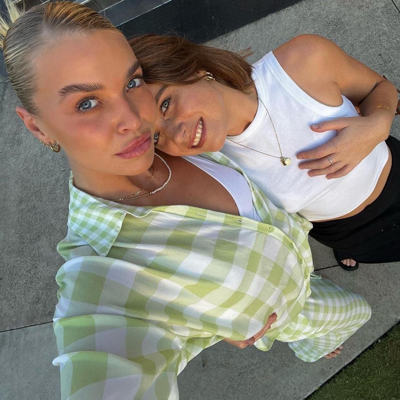 Adorable Isabelle quinn check set, amazing... - Depop