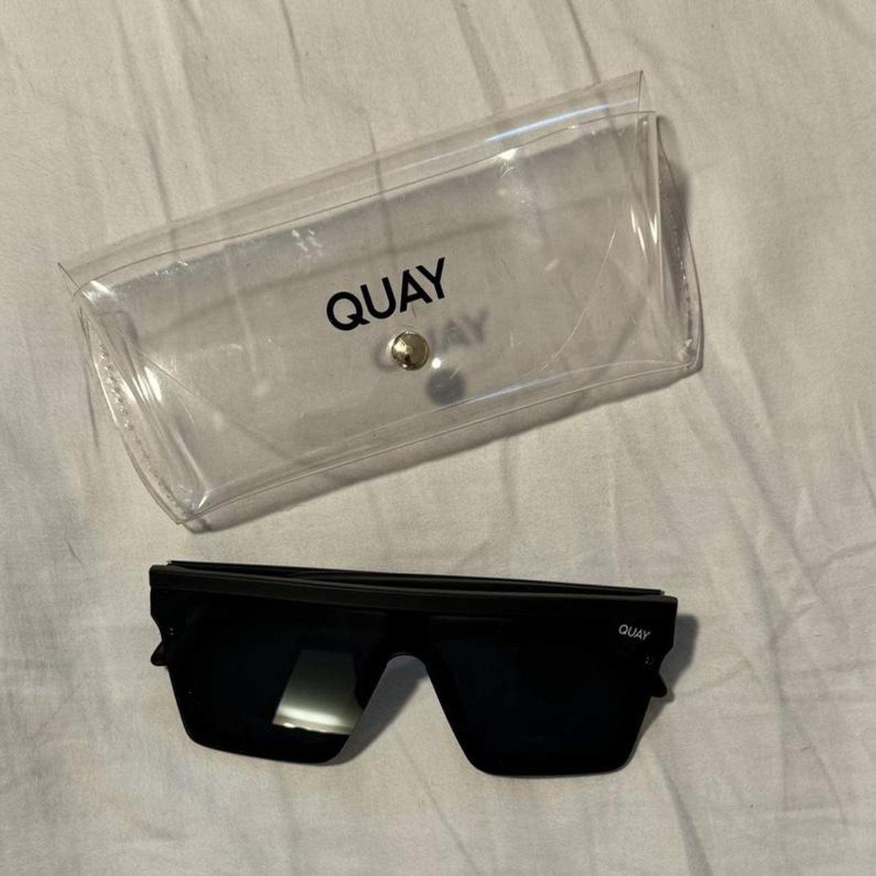 QUAY sunglasses with case - Depop