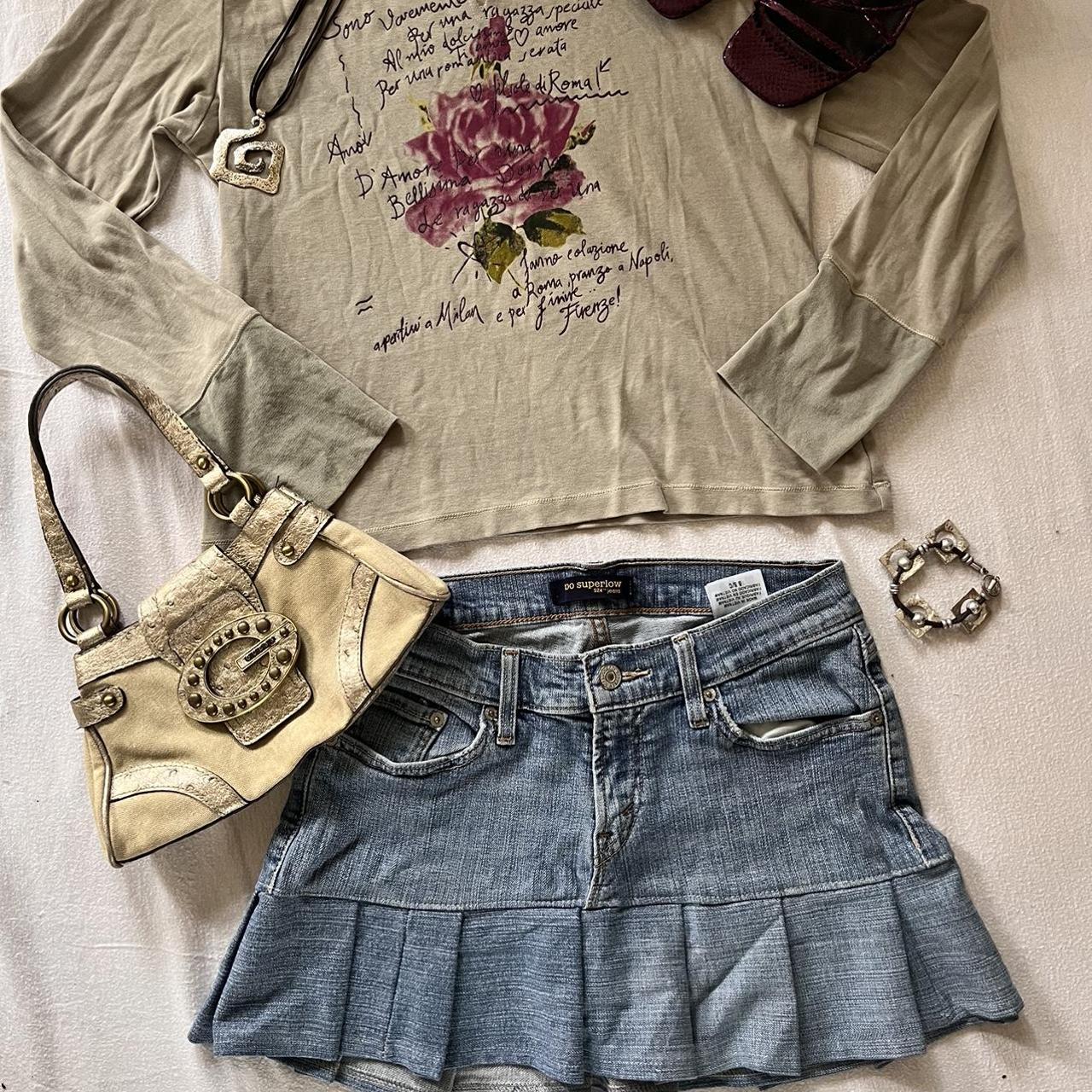 Gorgeous vintage old label per Una graphic long... - Depop