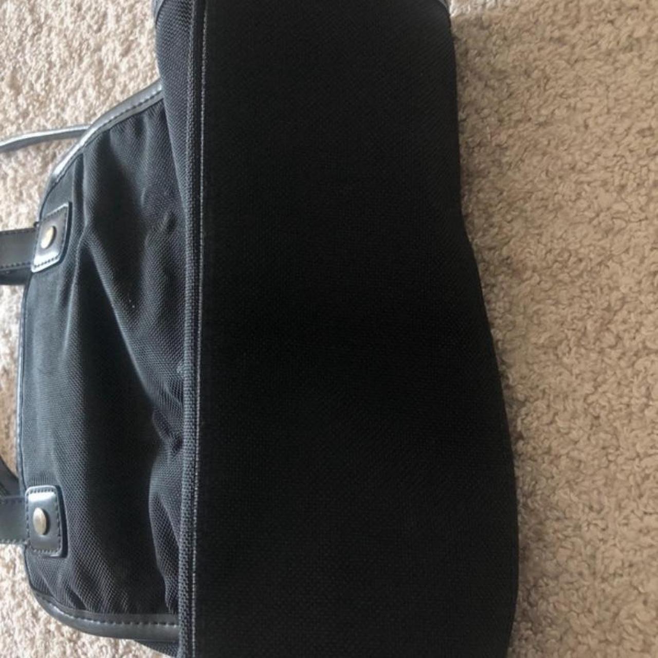 Tommy Hilfiger bag Marks and wear shown in the picture - Depop