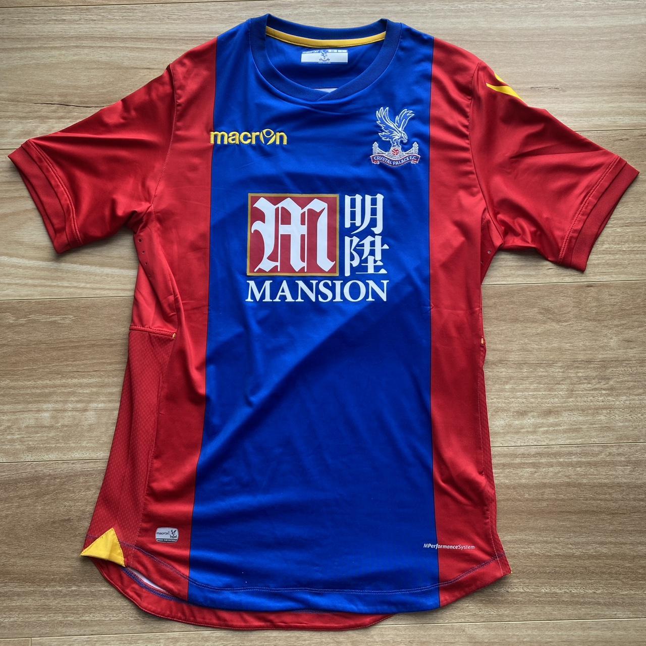 CRYSTAL PALACE PLAYER EDITION KIT Size L, fits tight... - Depop