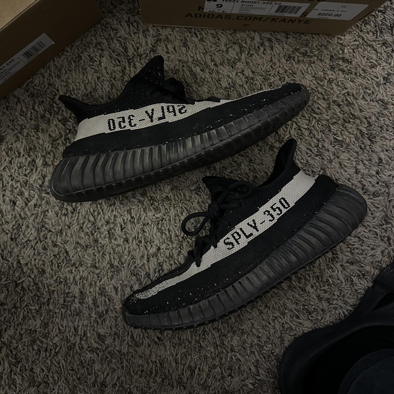 100% authentic oreo yeezy 350 boost v2 size 9 there... | Depop