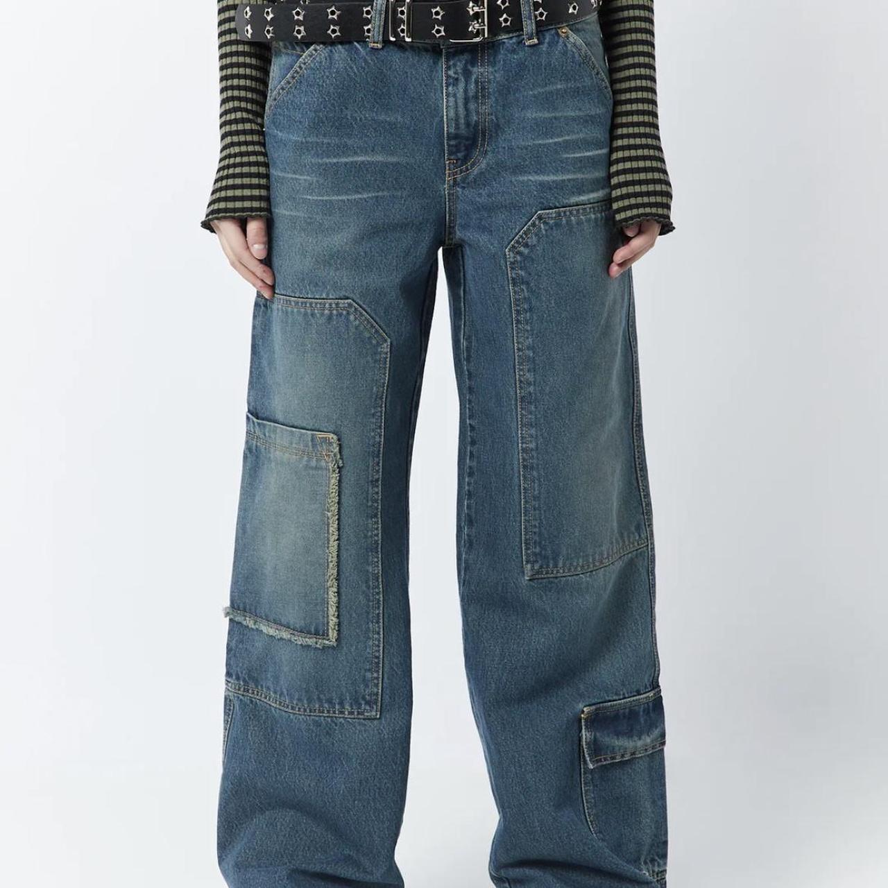 Minga cargo jeans! -rly cute! But selling as it... - Depop