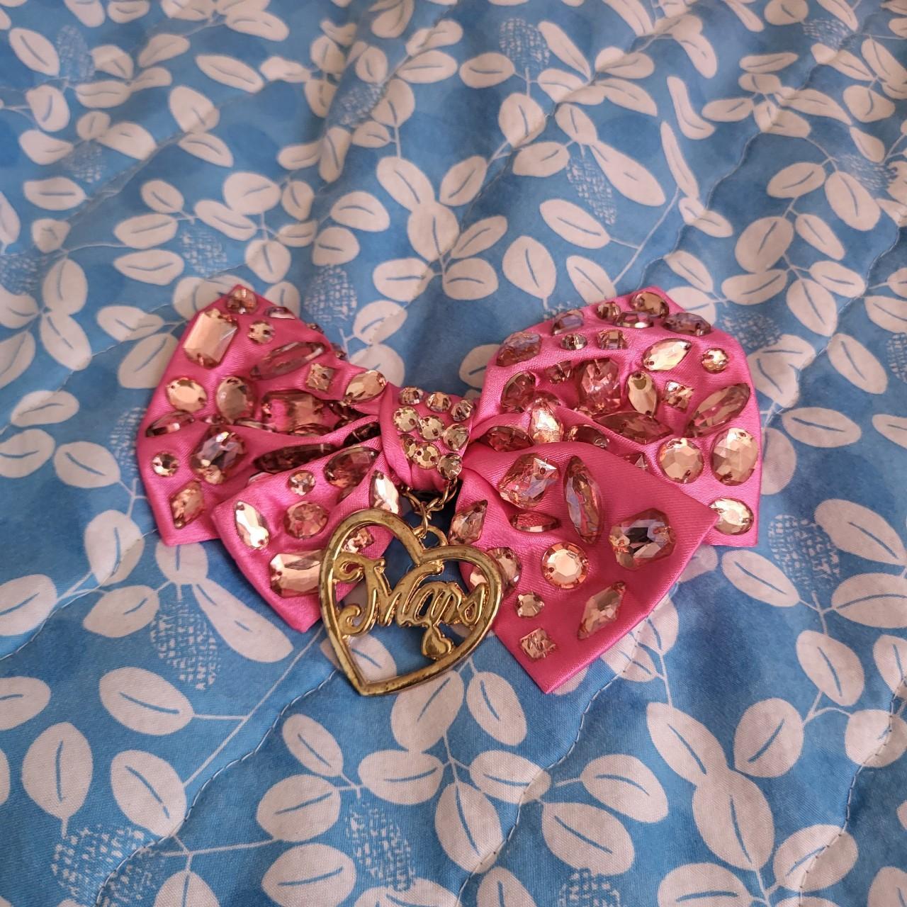 × Ma*rs - Bijou/Bejeweled Ribbon Brooch - Aged... - Depop