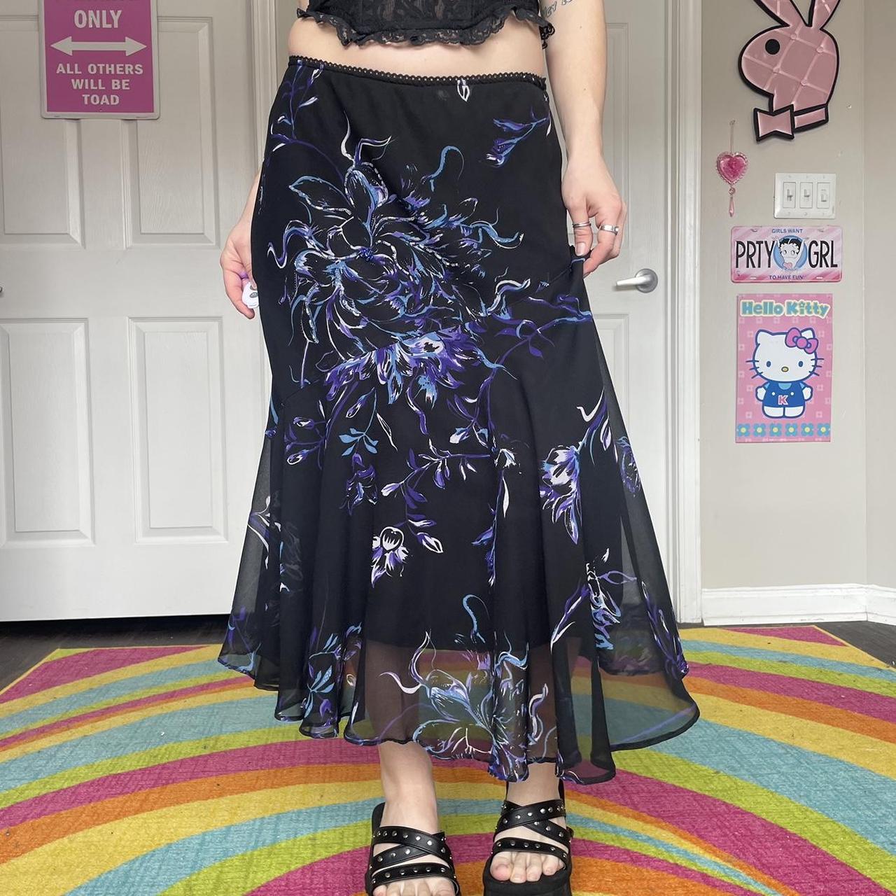 funky assymetrial midi skirt with beaded details... - Depop