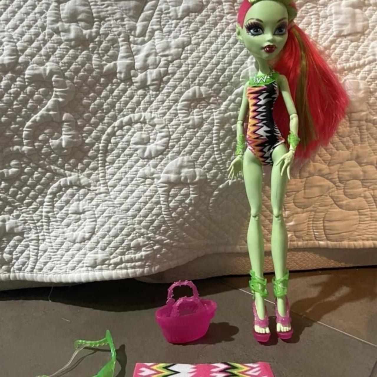 Monster High Venus McFlytrap SWIM CLASS Beach Doll... | Depop