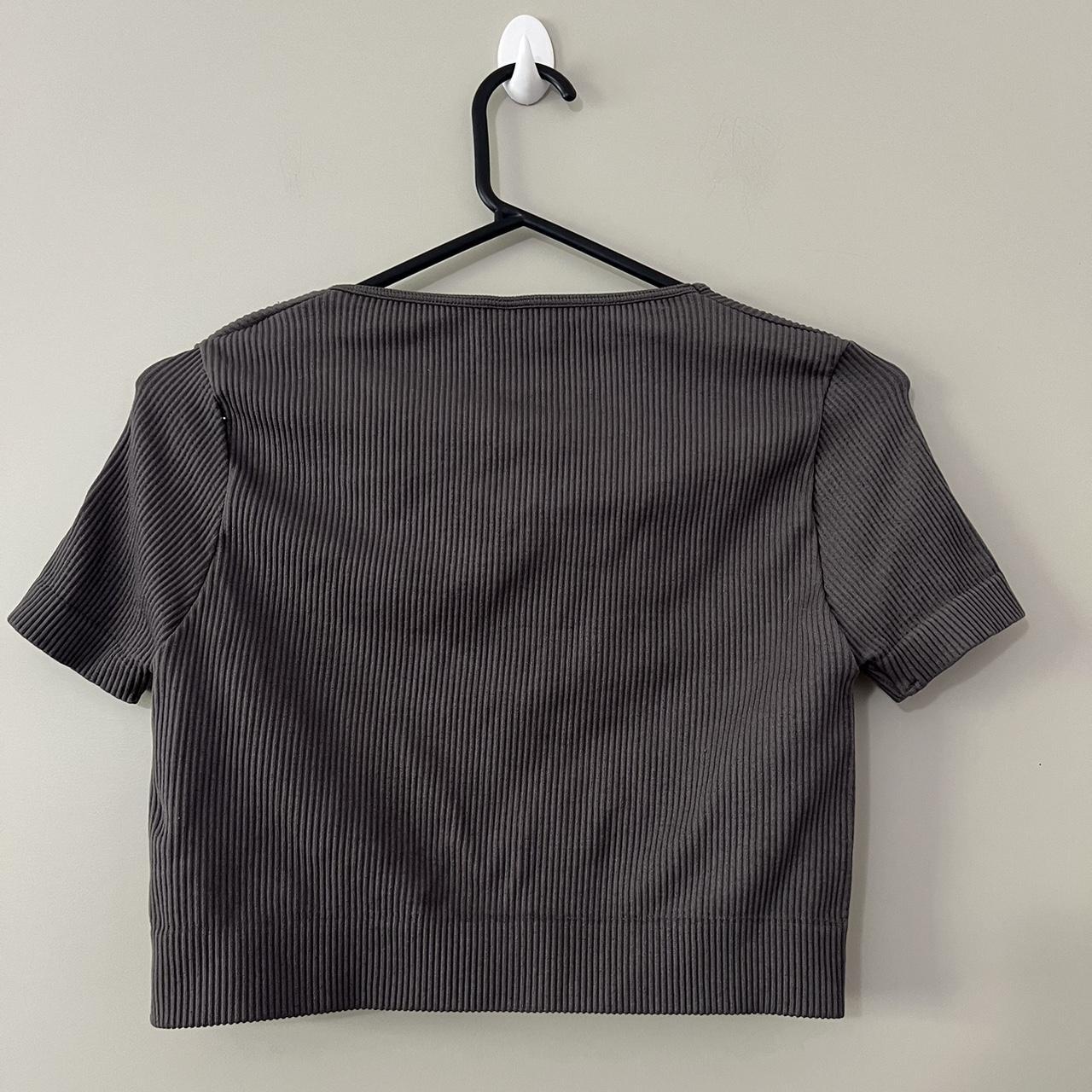 Factorie crop top In excellent condition Size medium - Depop