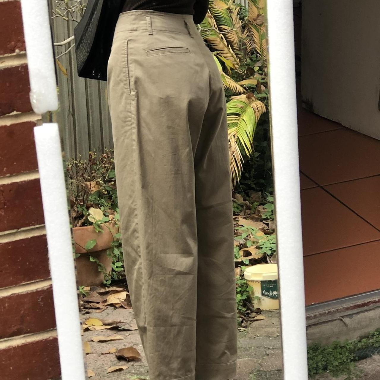 UNIQLO WIDE LEG CHINO PANT Super comfy just don’t... - Depop