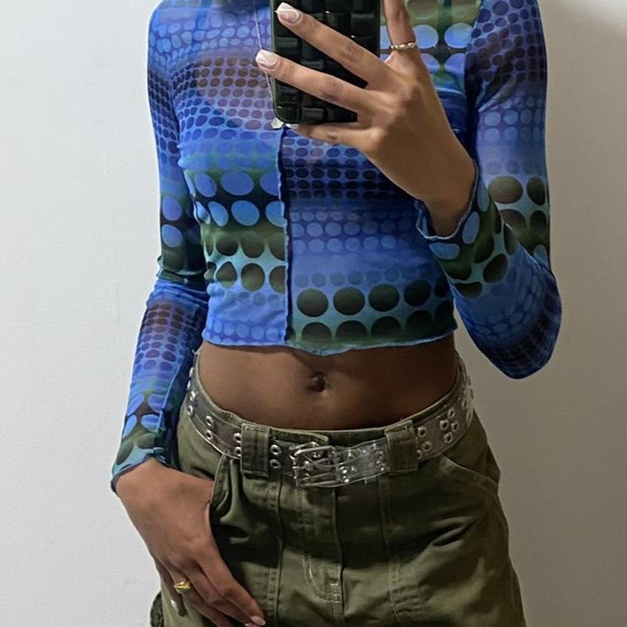 Cute mesh crop top🧞‍♀️ Never wear anymore so looking bc... - Depop
