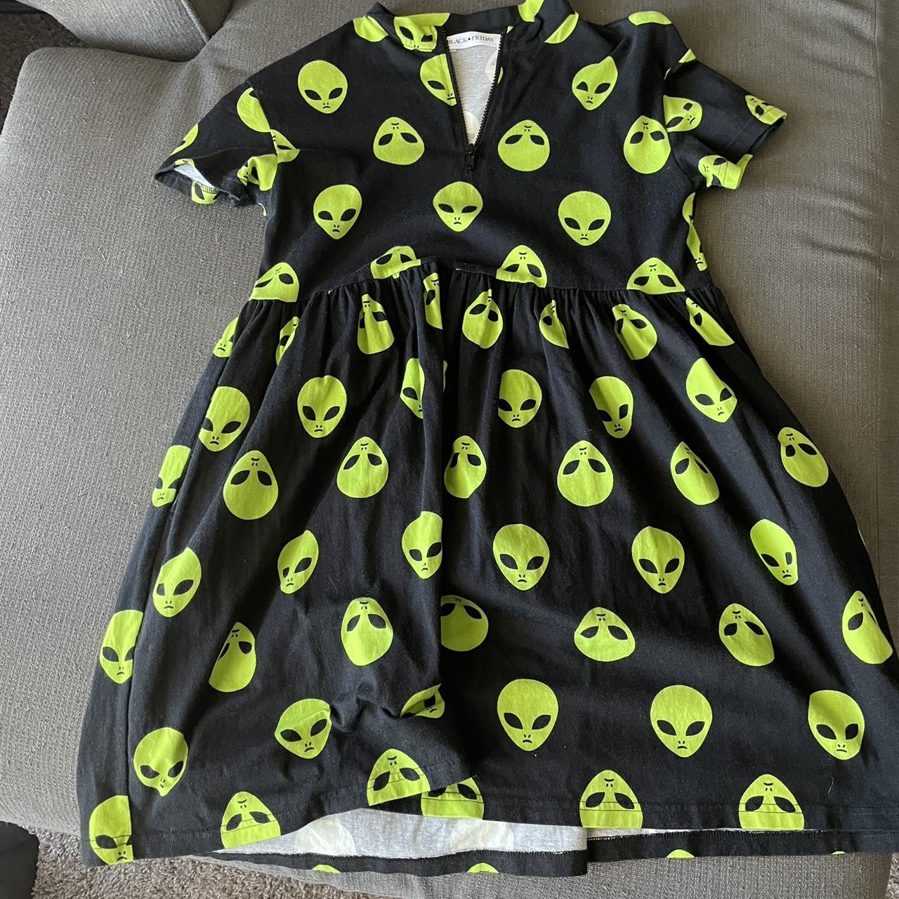 Black Friday alien dress with pockets. Good... - Depop