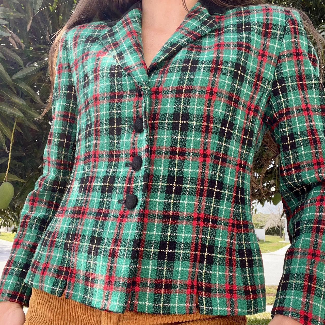 Vintage Pendleton green & red plaid crop blazer 💚 •... | Depop