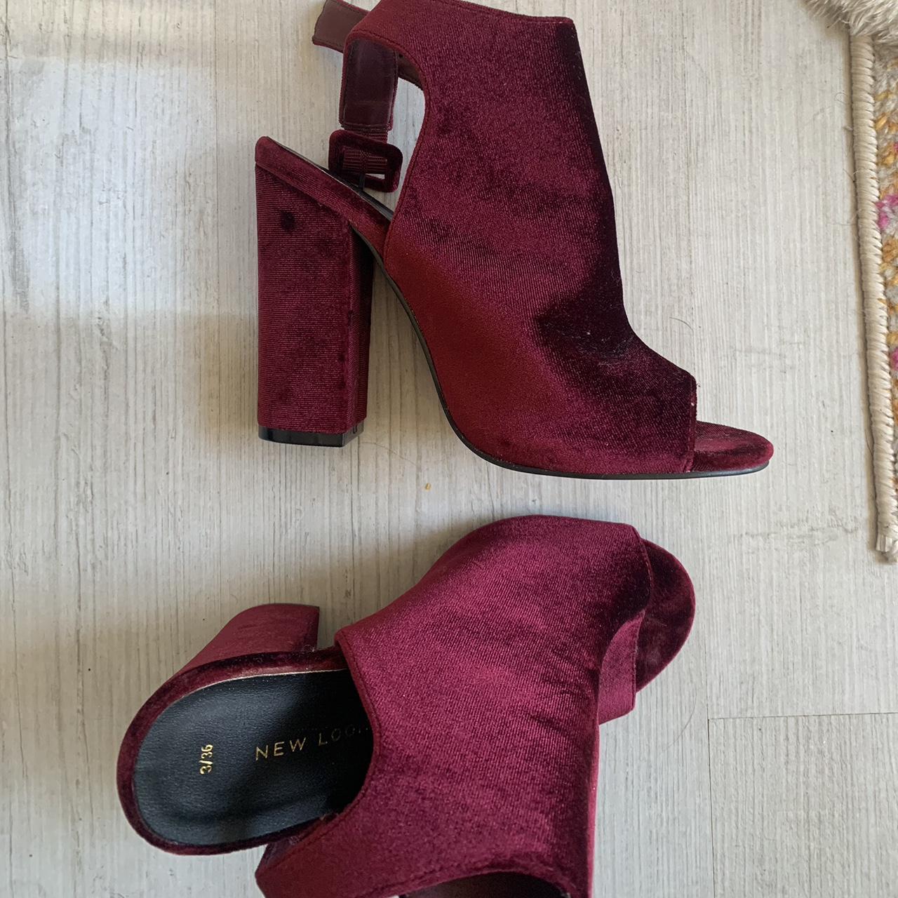 New Look Women's Burgundy Mules | Depop