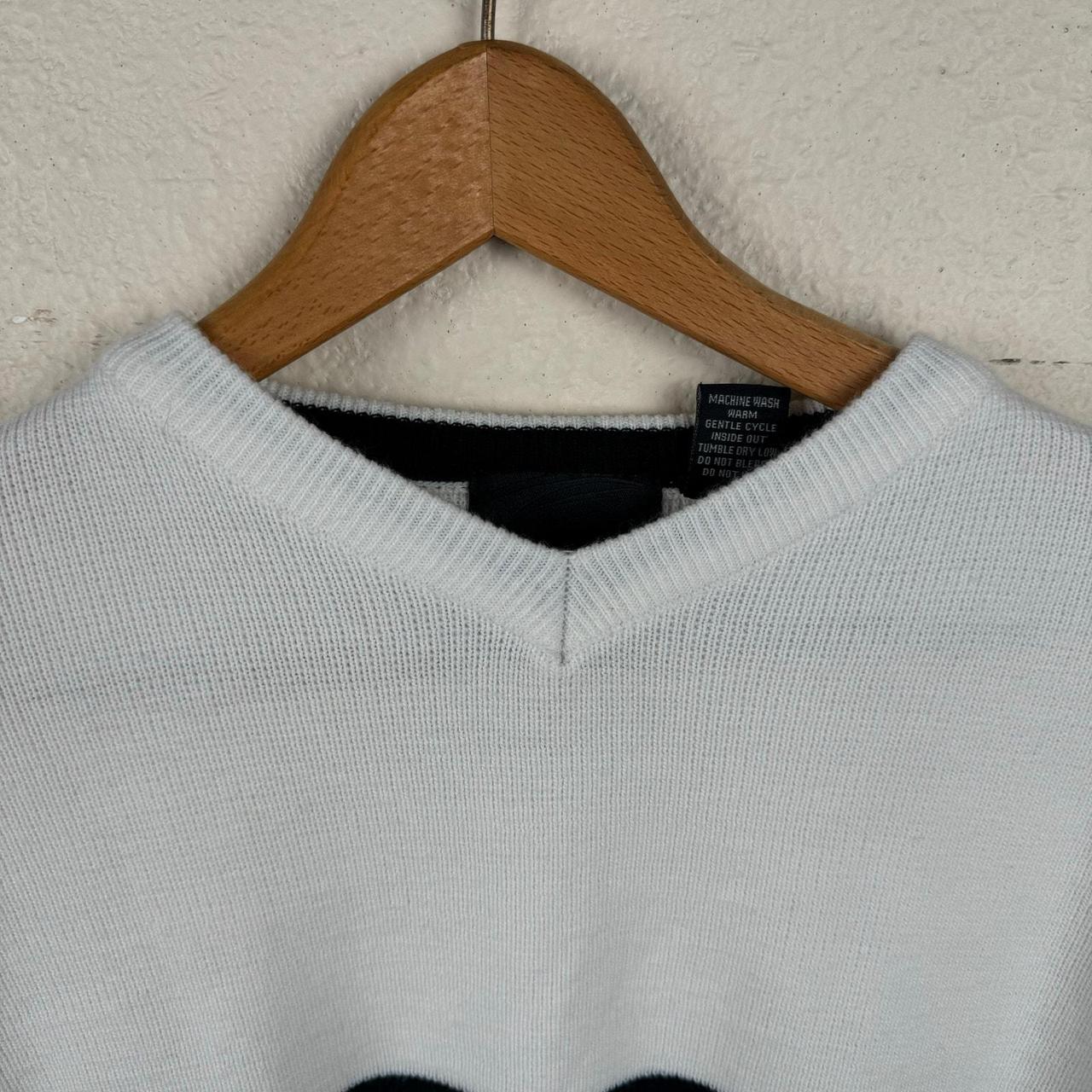 Vintage Point Zero Sweater Sz Large White Blue... | Depop