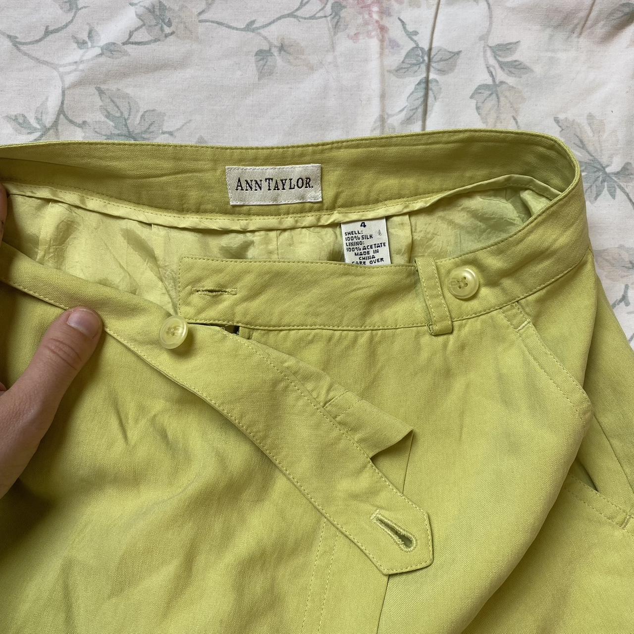 Ann Taylor Skort :) measurements taken flat: rise:... - Depop