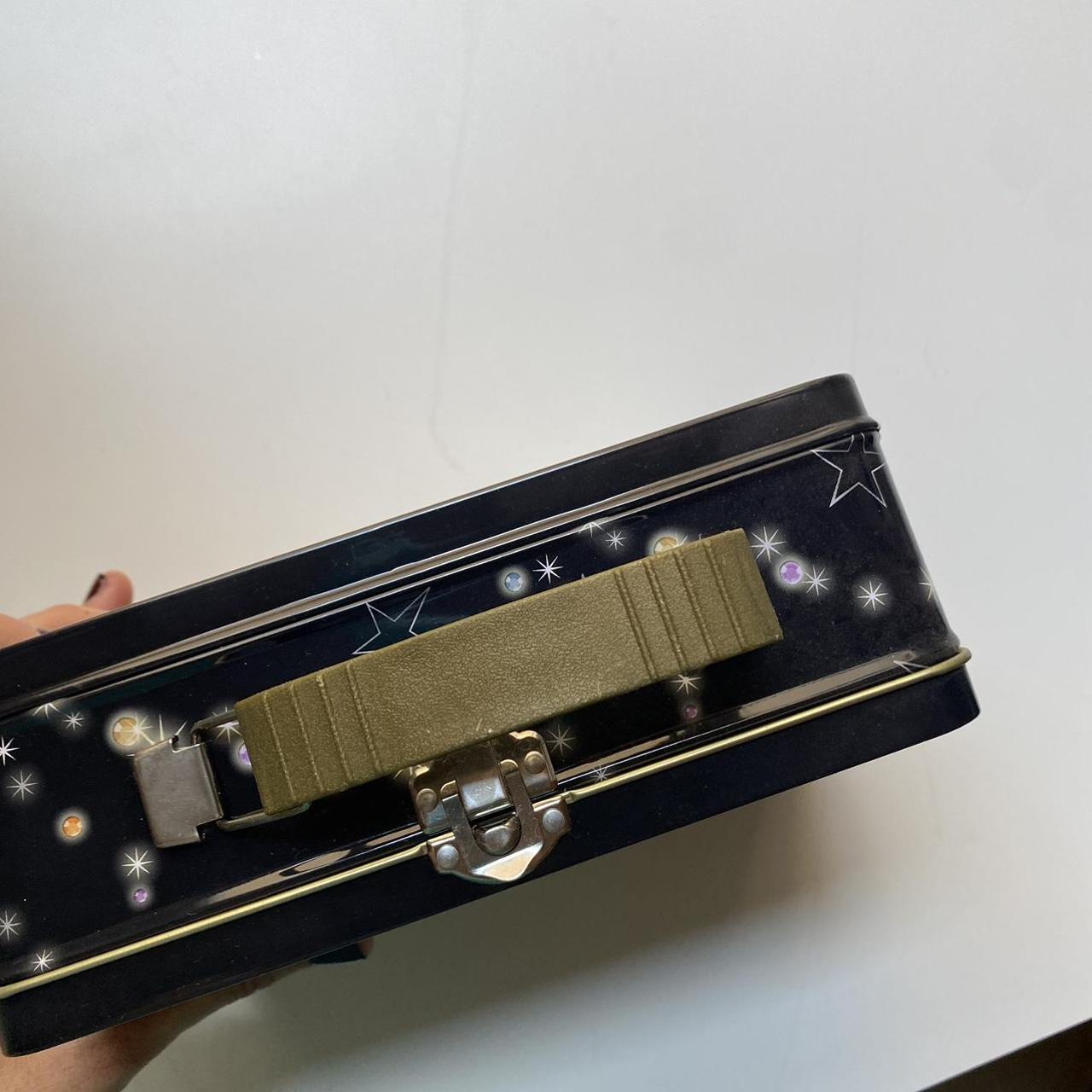 Adorable Hannah Montana lunchbox!!! Same design on... - Depop