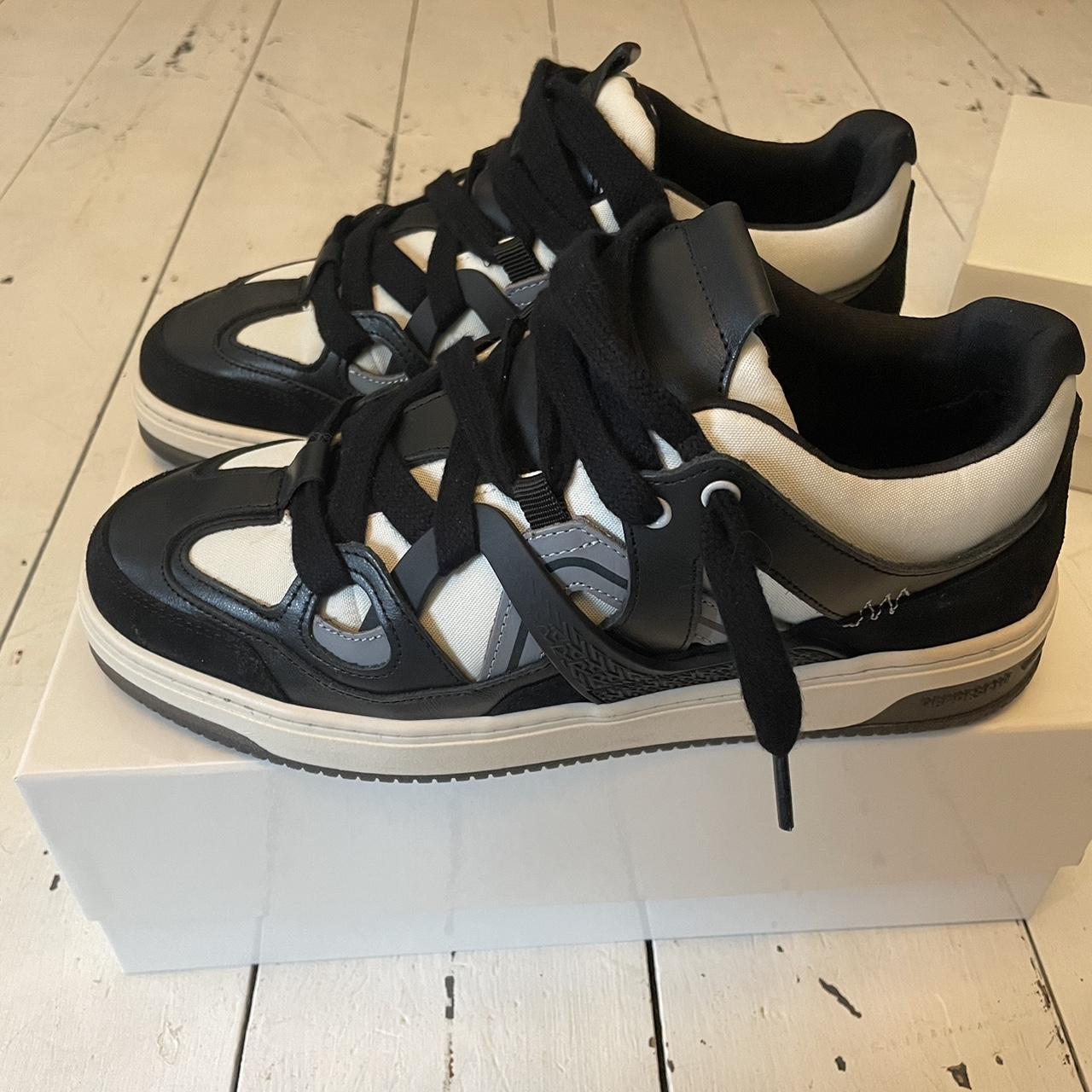Represent bully’s black and white Uk size 10 Worn... - Depop