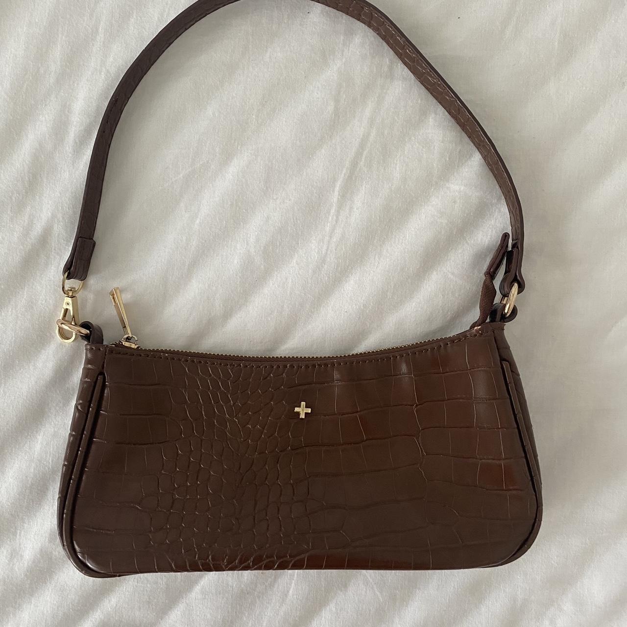 Brown croc shoulder bag - Depop