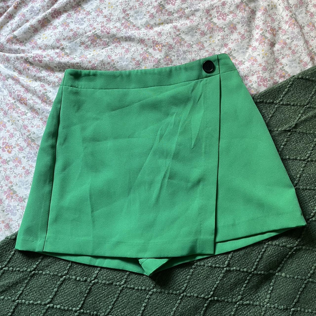 Primark emerald bright green skort Looks like a... - Depop