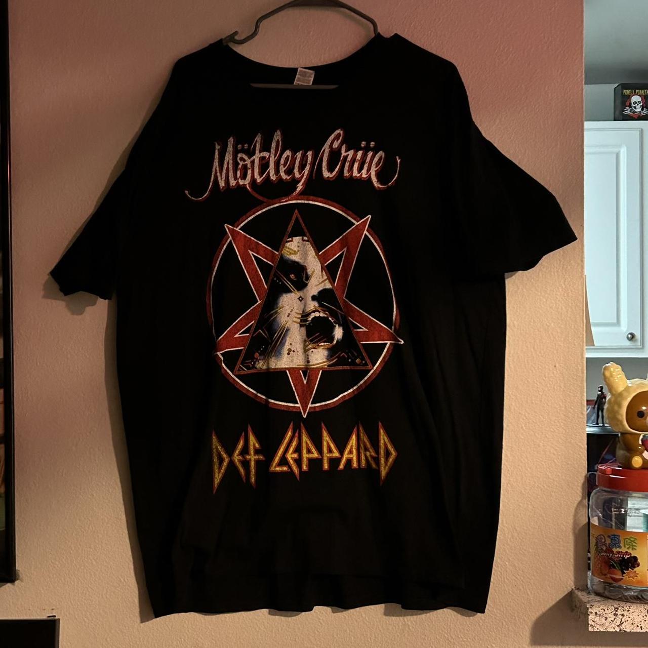 MOTLEY CREW x DEF LEOPARD x JOAN JETT x POISON... - Depop