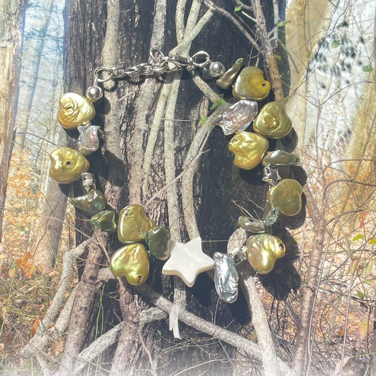 the swamp bracelet '*•.¸♡ ♡¸.•*' • handmade bracelet... - Depop