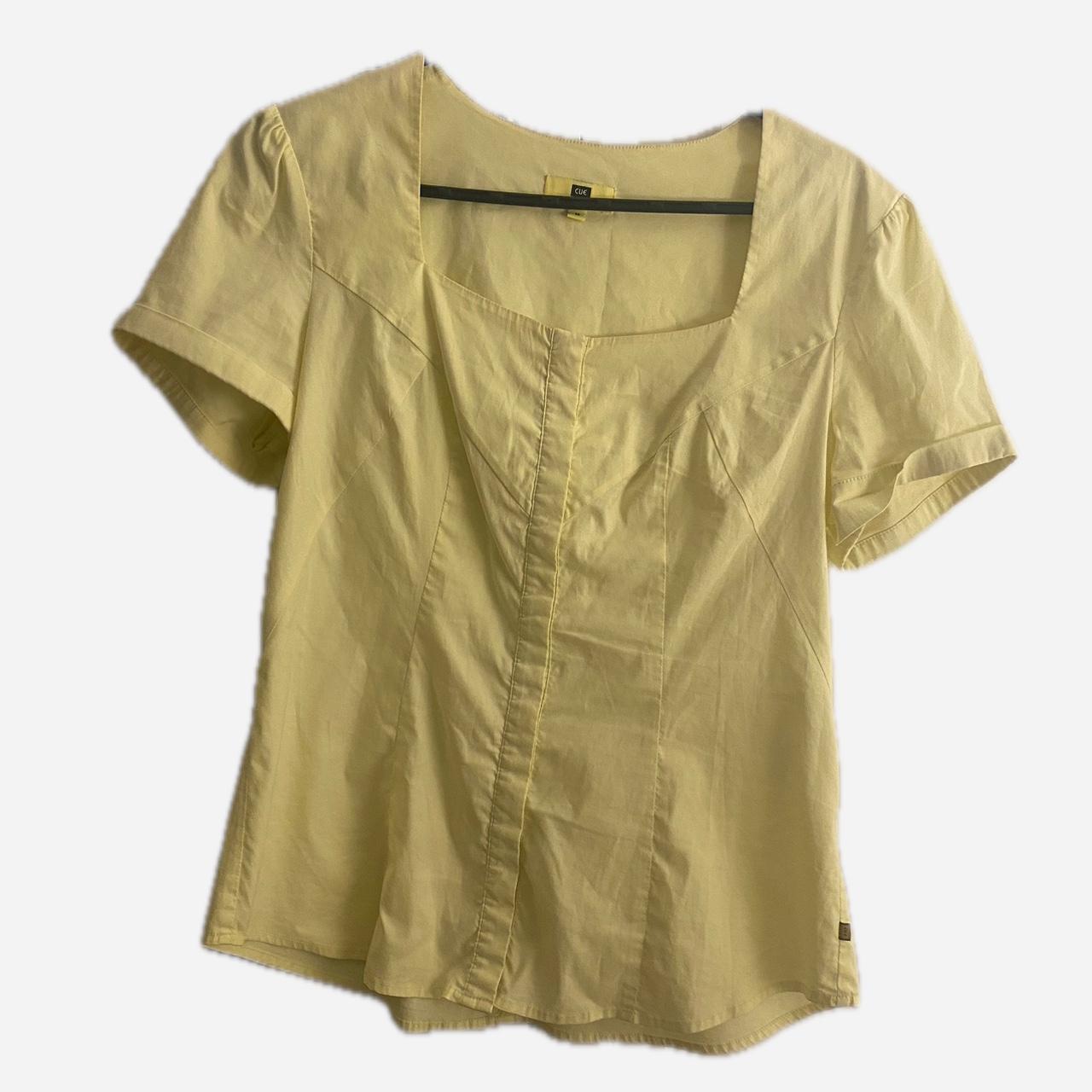 Vintage cue structure top, fits really well Fits a... - Depop Vintage cue structure top, fits really well Fits a... - Depop