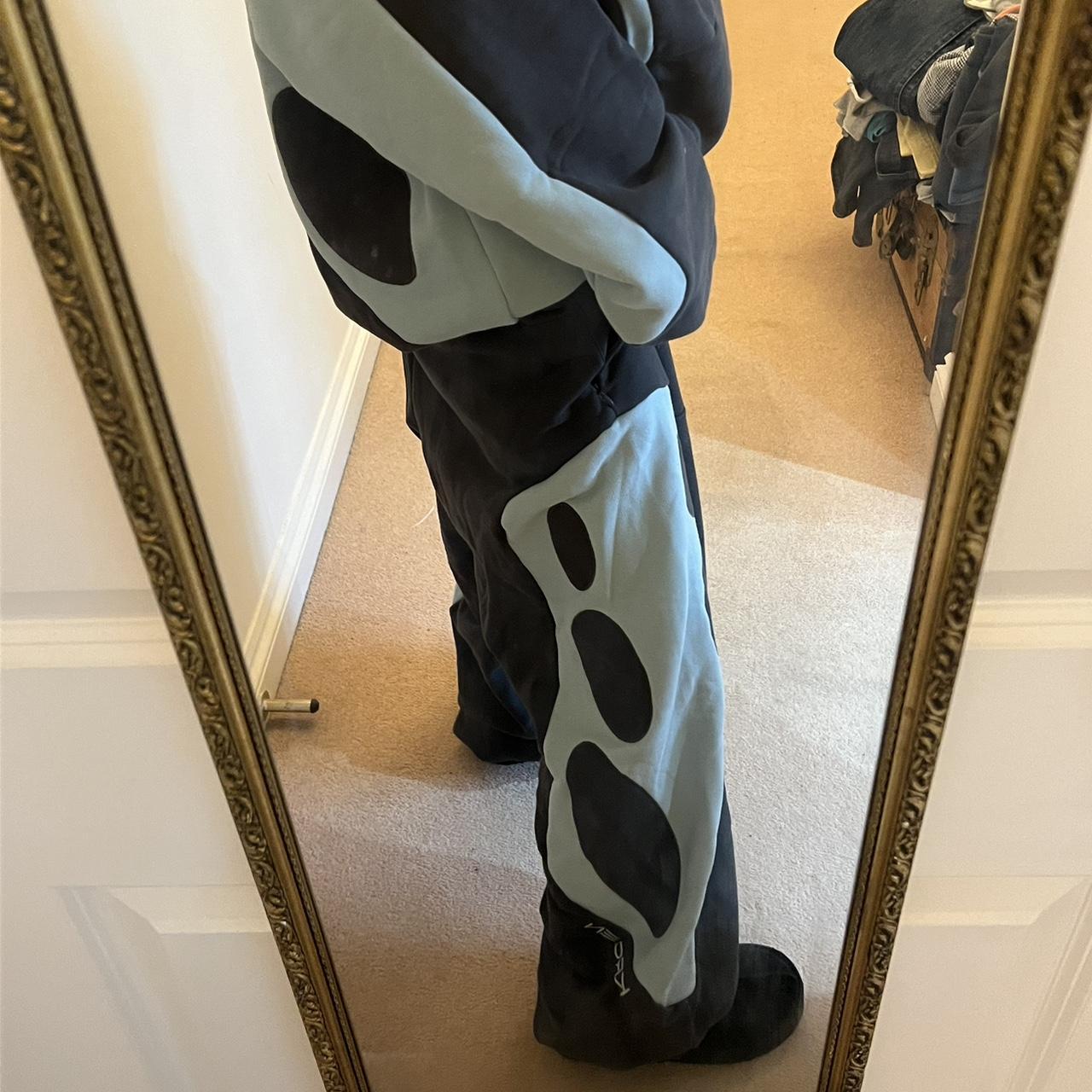 selling kroen morpho tracksuit size XL send offers - Depop