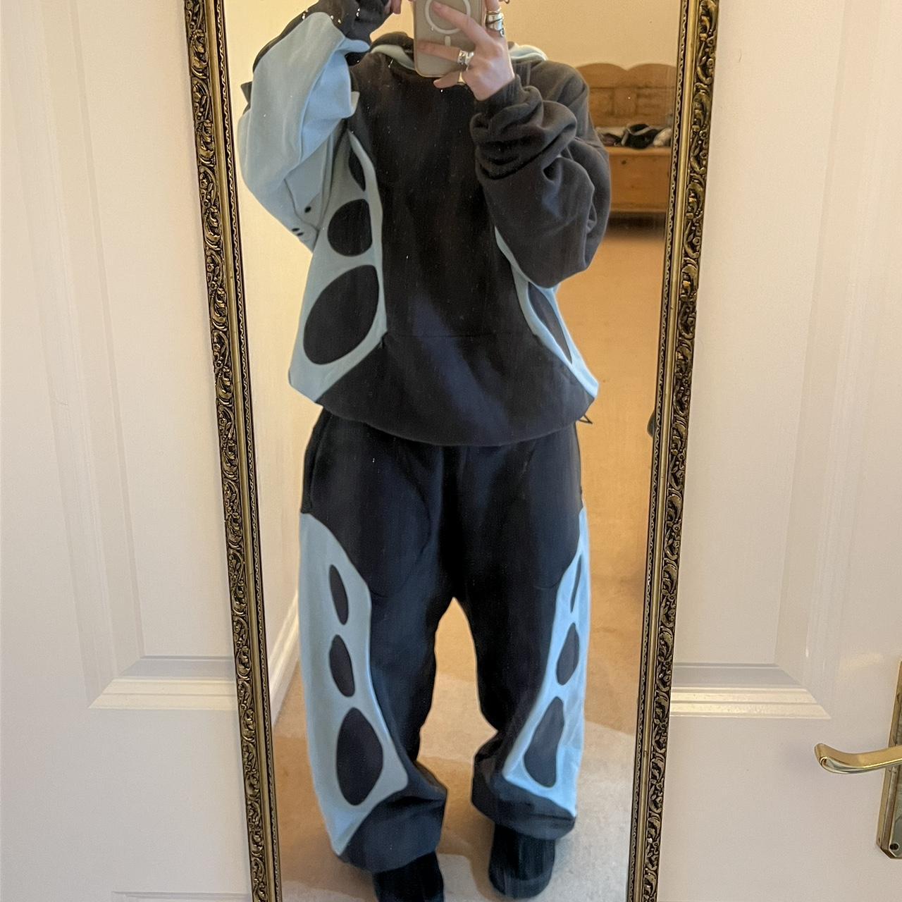 selling kroen morpho tracksuit size XL send offers - Depop