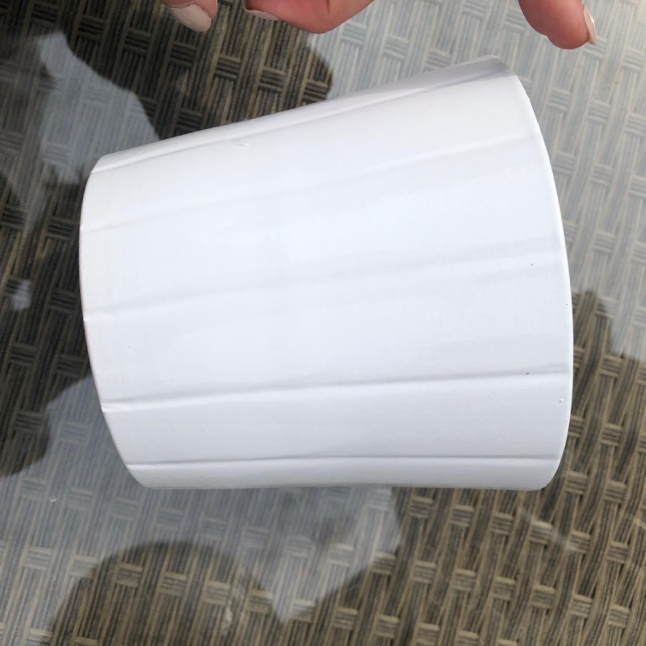 White ceramic rib ribbed detailed planter plant pot... - Depop