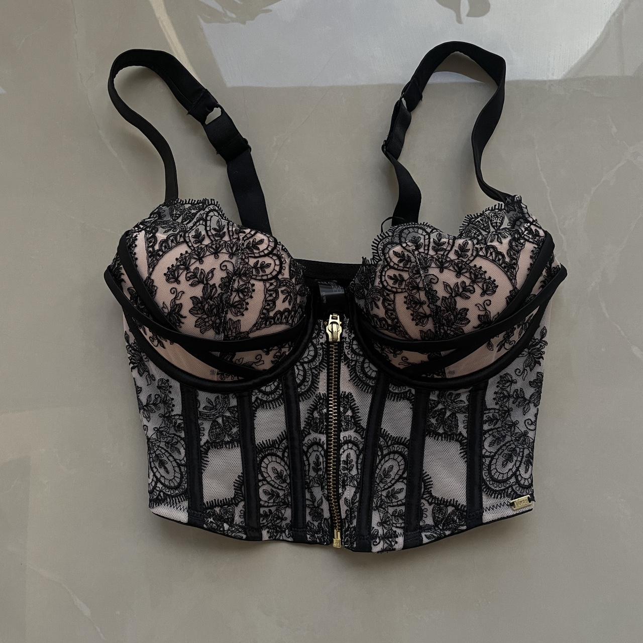 Vamp corset size 8D Worn twice in excellent... - Depop