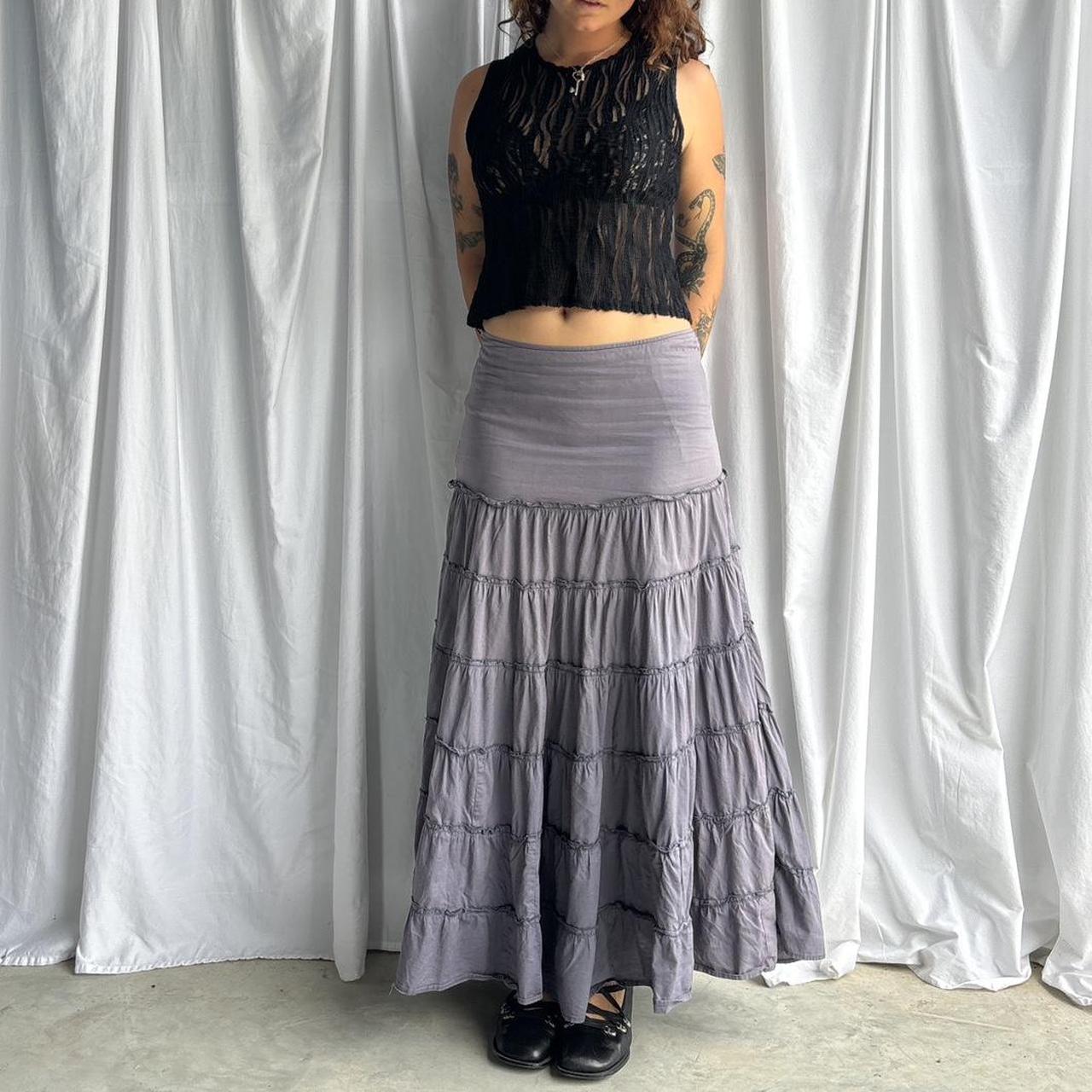 Y2K vintage grey tiered maxi skirt invisible side... - Depop
