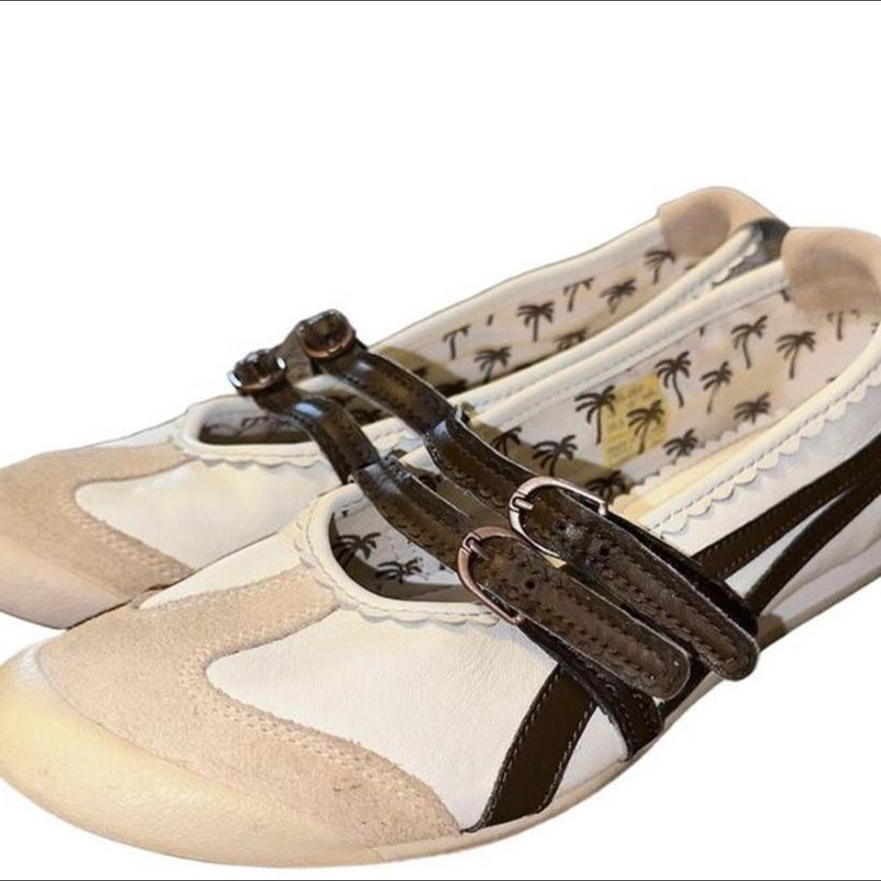 onitsuka tigre brown and cream ballet flats🤎 super... - Depop
