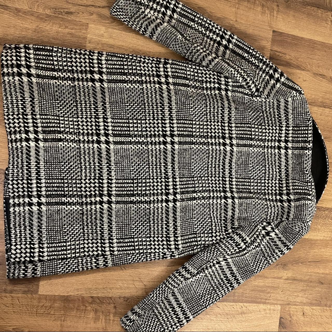 Black and white checkered coat with zip and pockets.... - Depop