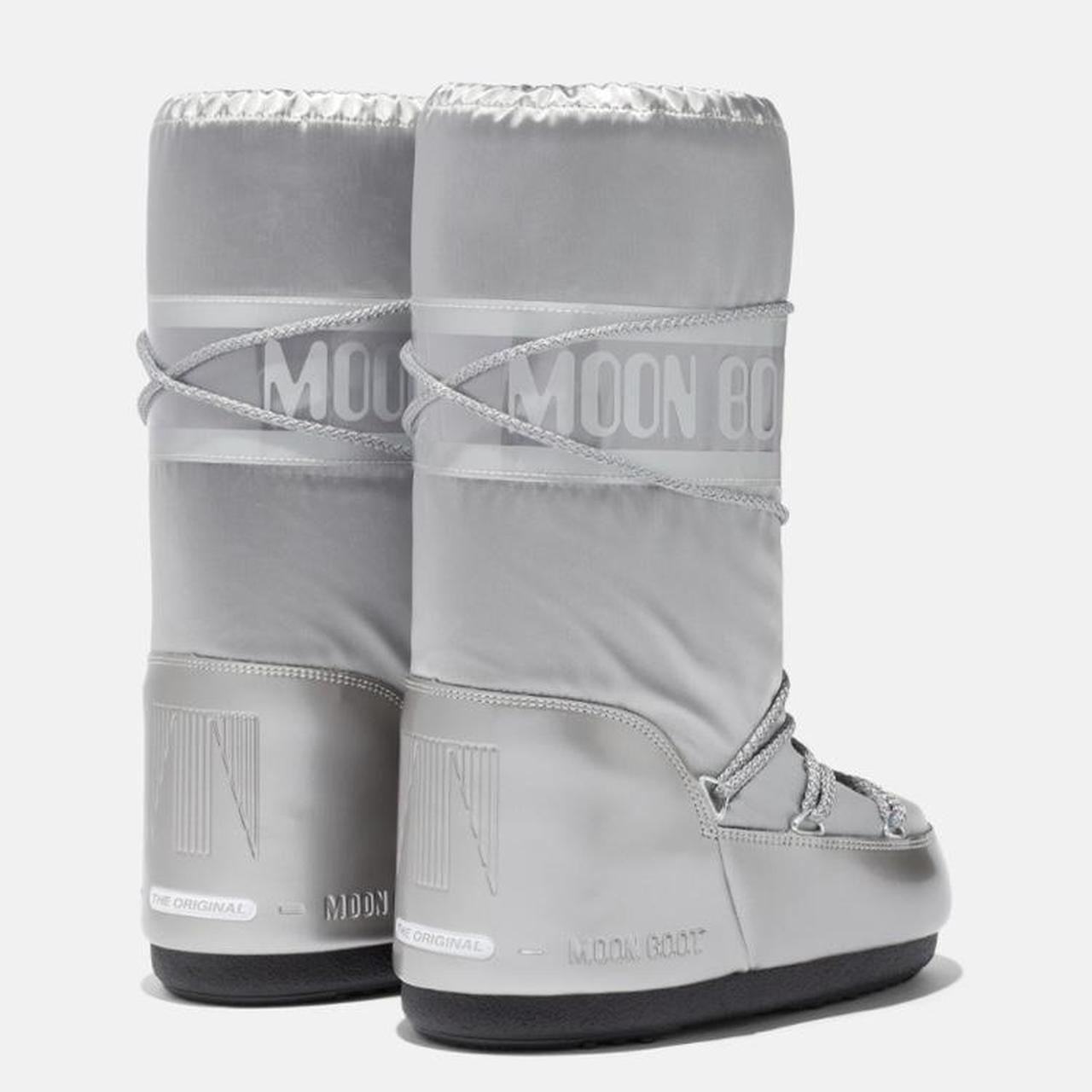 Moon Boot Women's Silver Boots | Depop