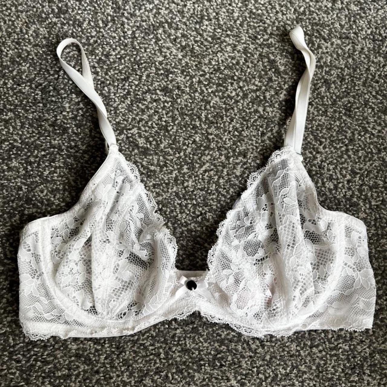 BOUX AVENUE white lace ‘mollie’ unpadded plunge bra.... - Depop