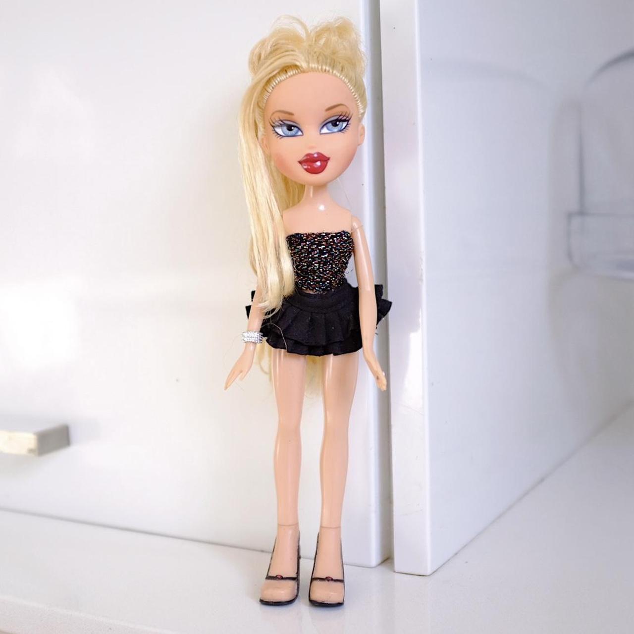 Bratz Step Out Cloe 🖤 Comes in her original outfit... - Depop