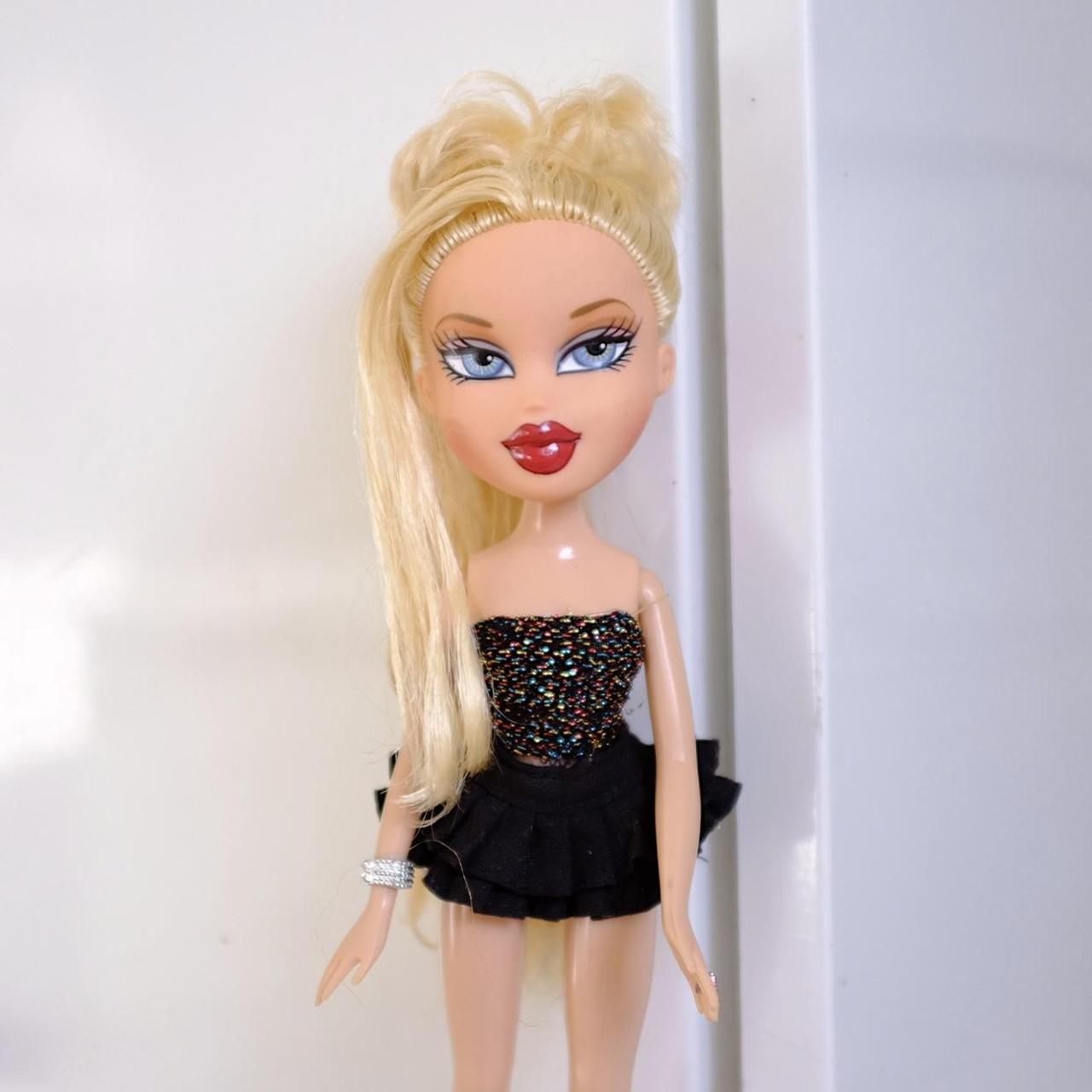 Bratz Step Out Cloe 🖤 Comes in her original outfit... - Depop