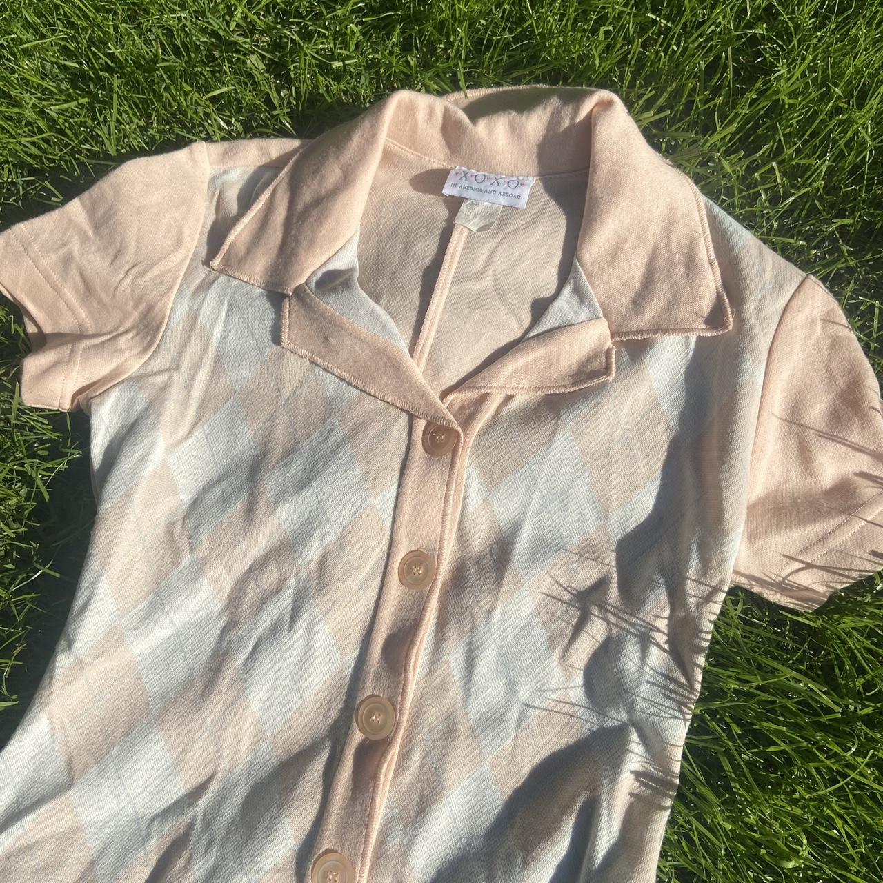 A 2000s staple, major Gossip Girl energy! Pair with... - Depop