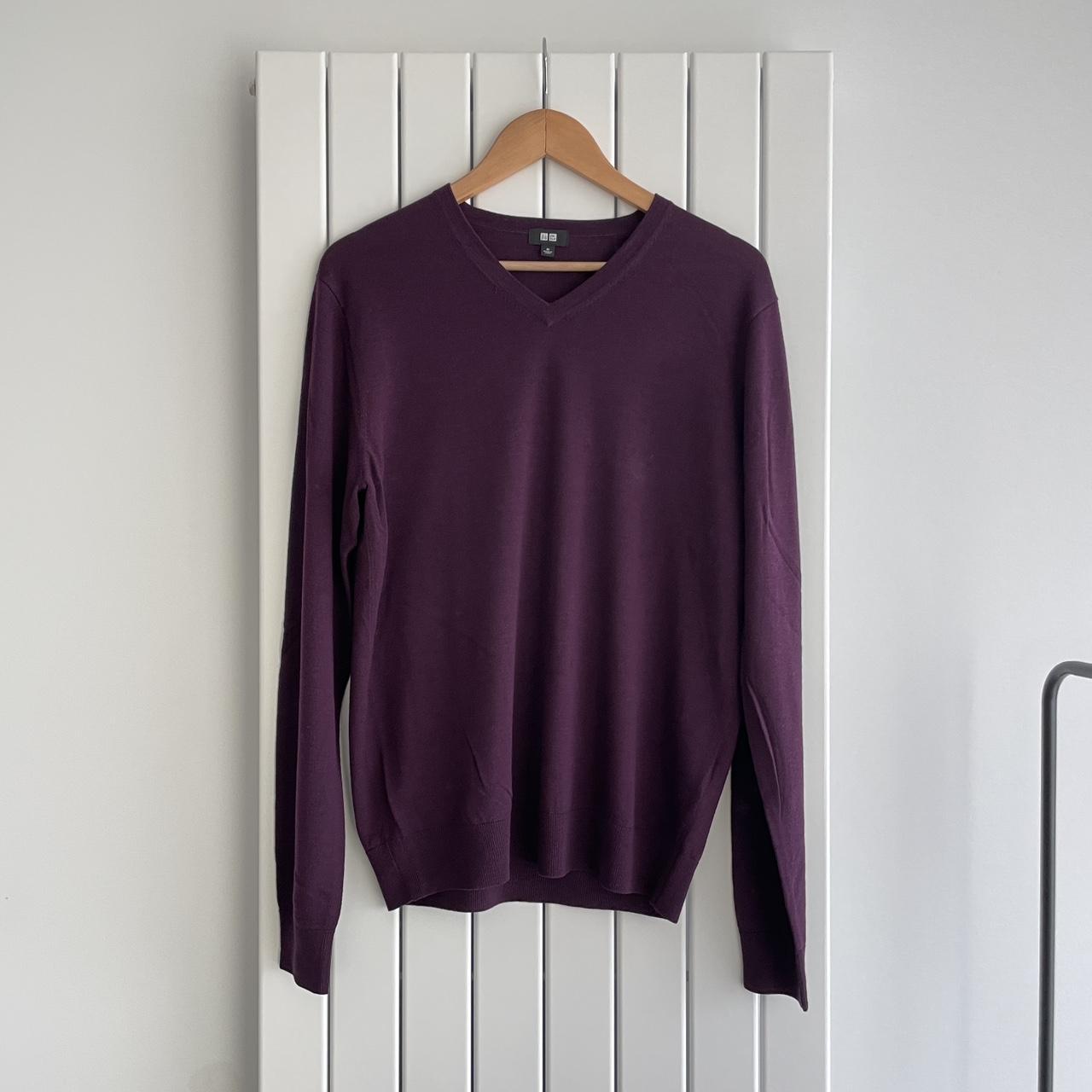 UNIQLO Extra fine merino wool V neck jumper - Depop