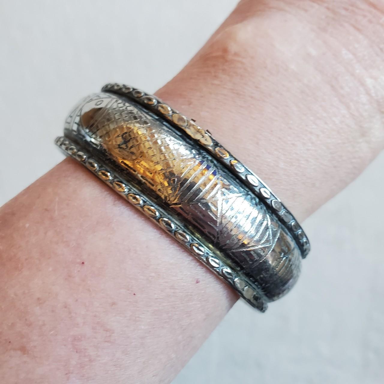 Gorgeously Pretty Vintage Silver metal bangle.... | Depop