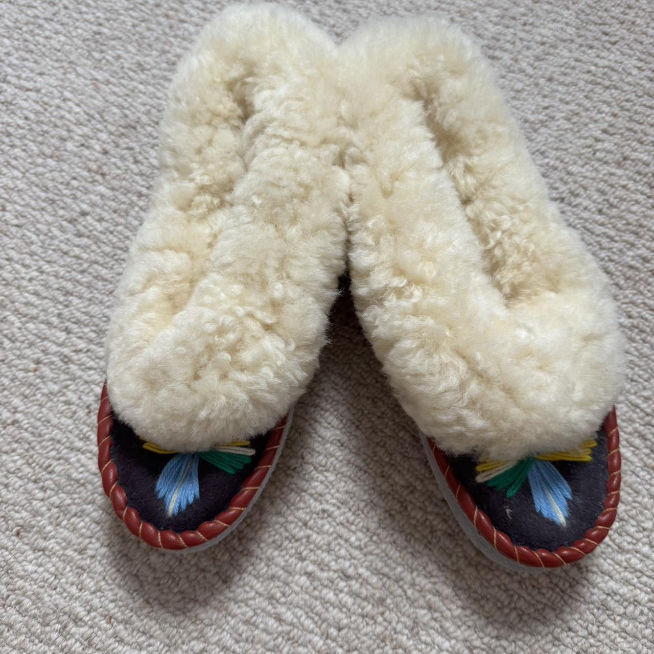 Sheepskin slippers Eskimo/inca style Size uk... | Depop