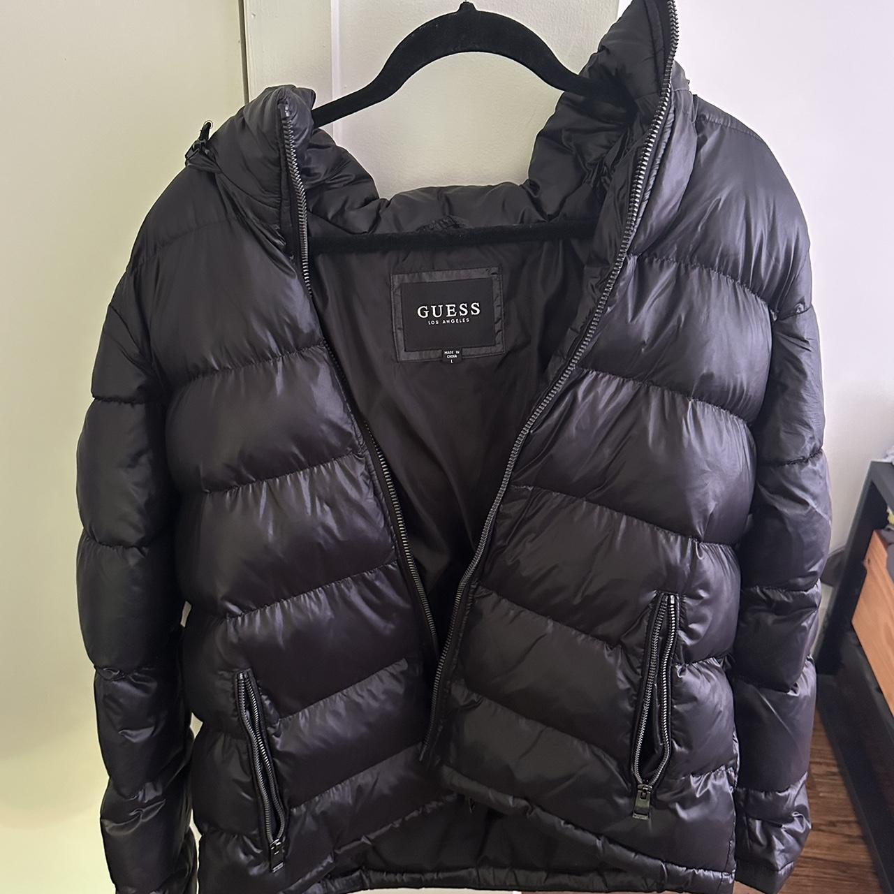 guess puffer jacket - Depop