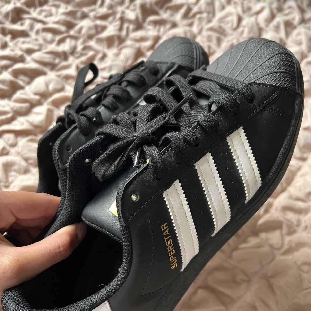 ADIDAS SUPERSTAR BLACK AMD WHITE SIZE 6.5 10/10... - Depop