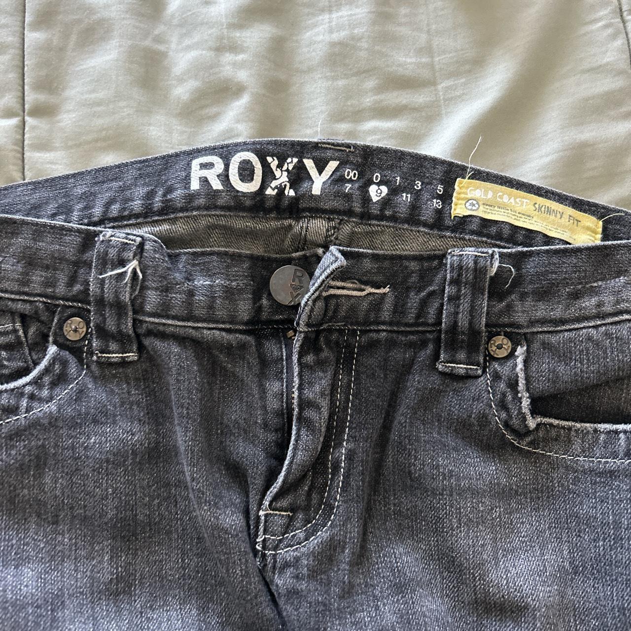 Low rise vintage Roxy jeans - Depop