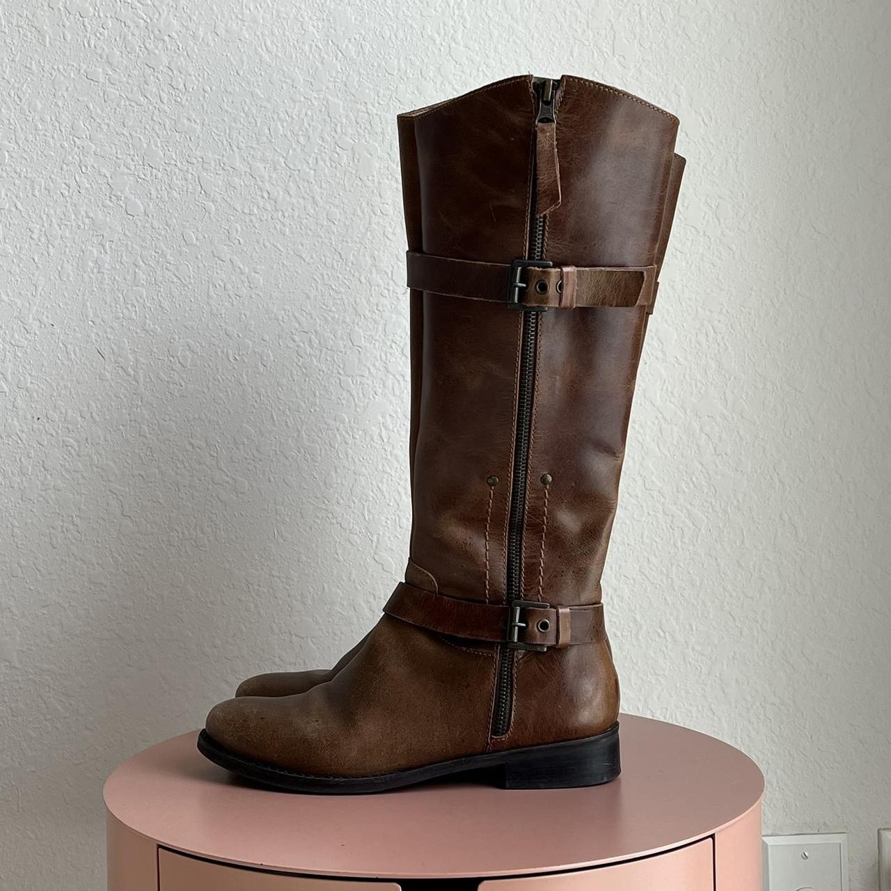 pretty brown boots i adore these heel-less boots... - Depop