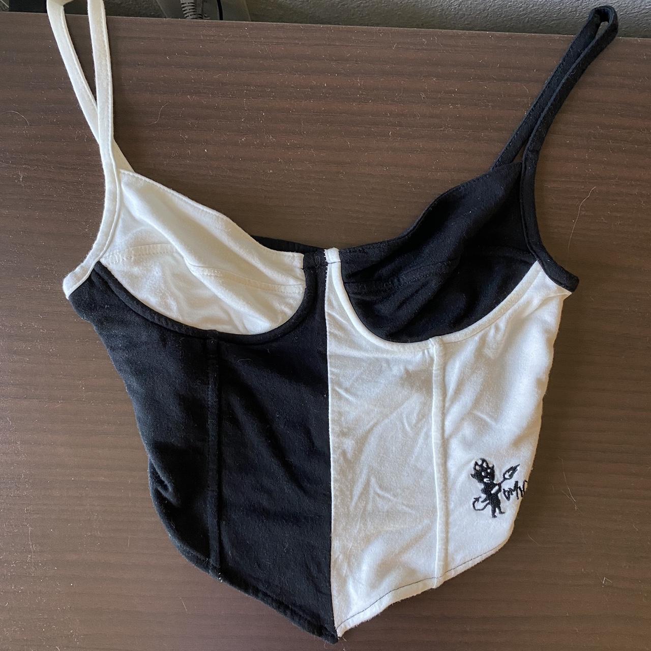 O-MIGHTY Women's Black and White Vest | Depop