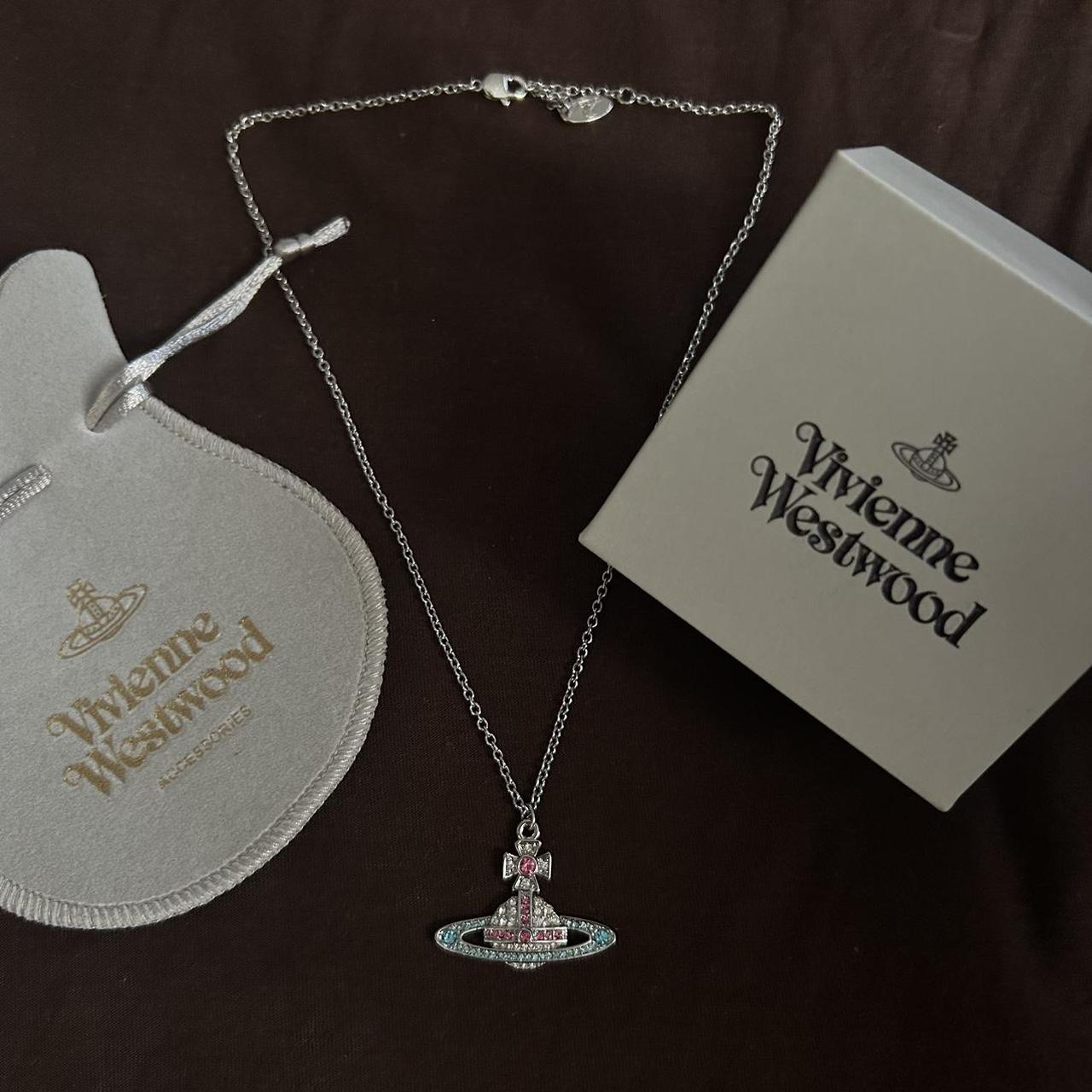 Vivienne Westwood Orb Emblem Necklace Sick piece,... - Depop