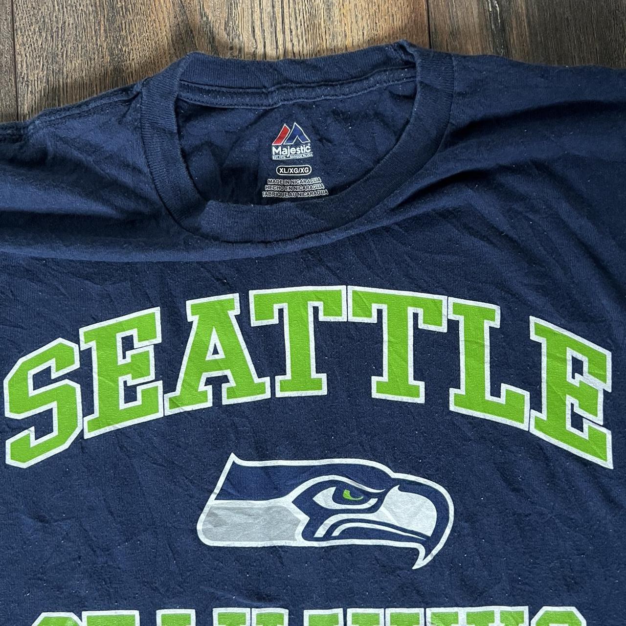 SEATTLE SEAHAWKS VINTAGE NAVY AND GREEN TEE / NFL... - Depop
