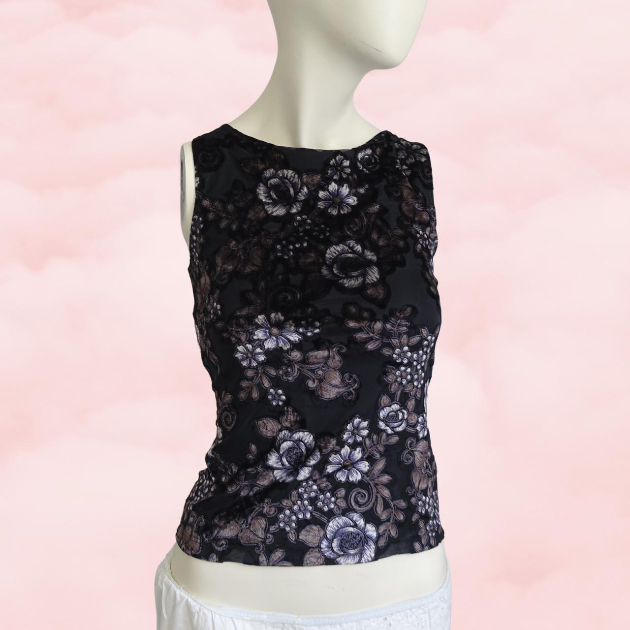 Super pretty early 2000s high neck floral tank top... - Depop