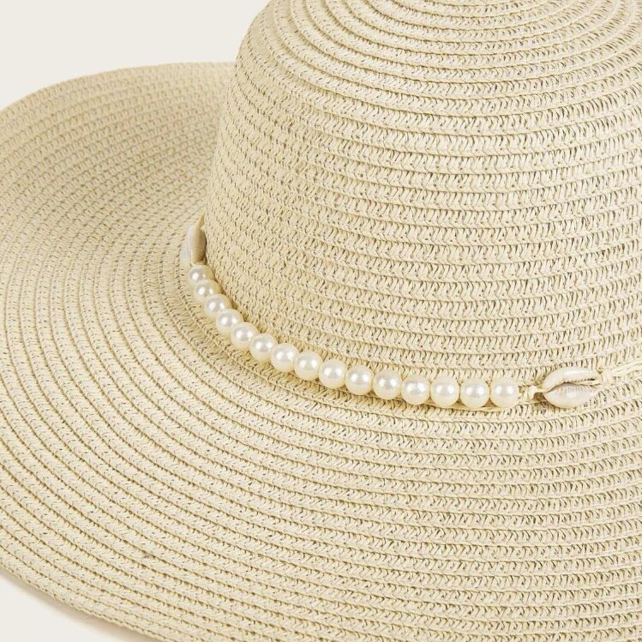 Pearl & shell decor straw hat Never worn #holiday... - Depop