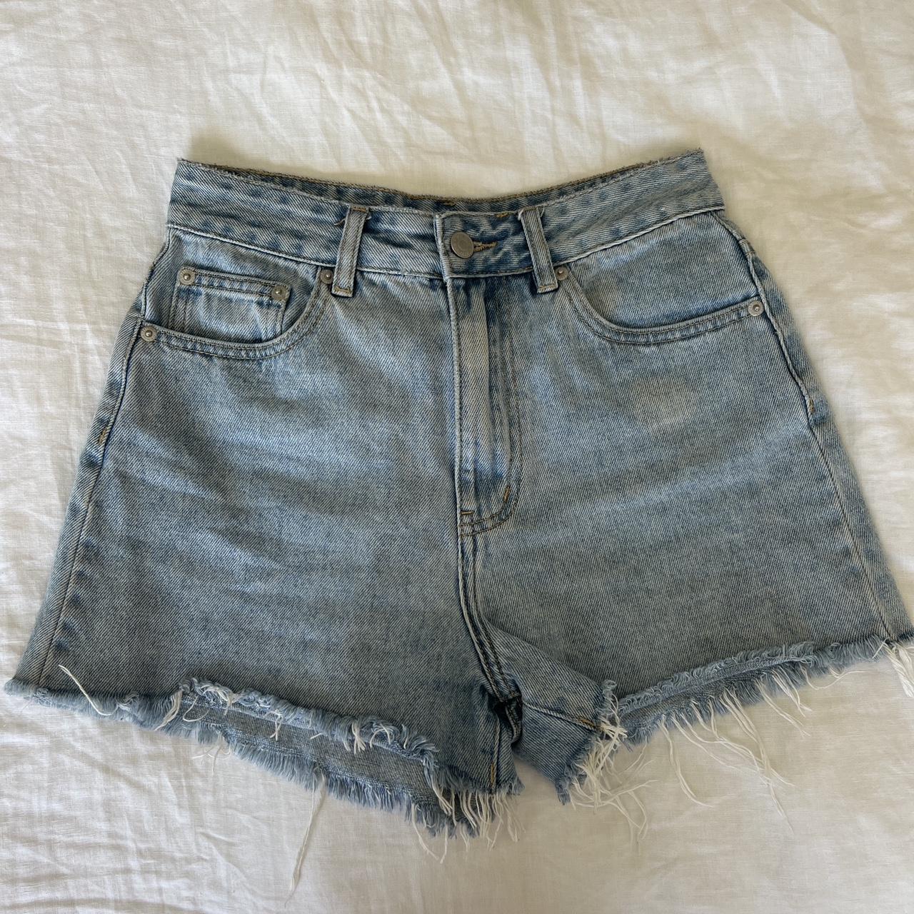 Glassons Raw Hem Denim Mom Short Size 8 Fits XS/S - Depop